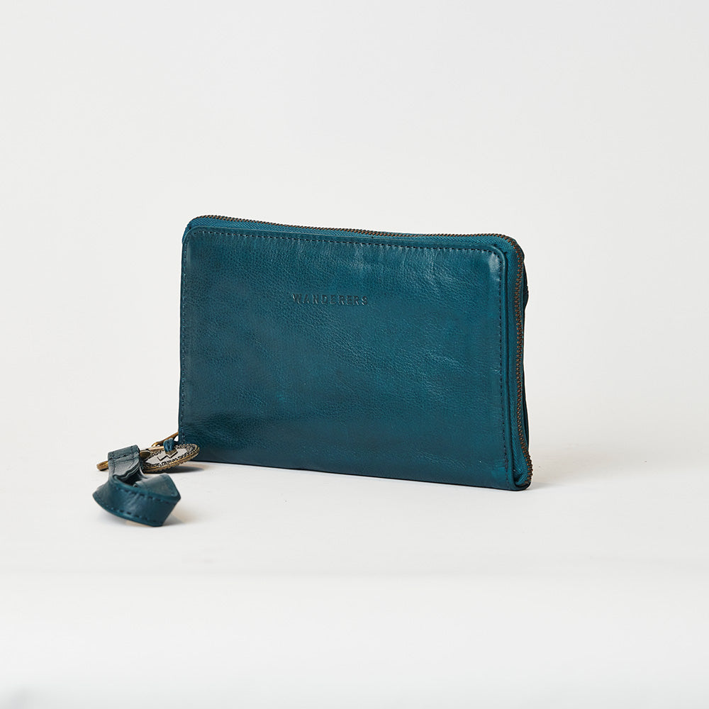 The Hütten Wallet – The Wanderers Travel Co. US
