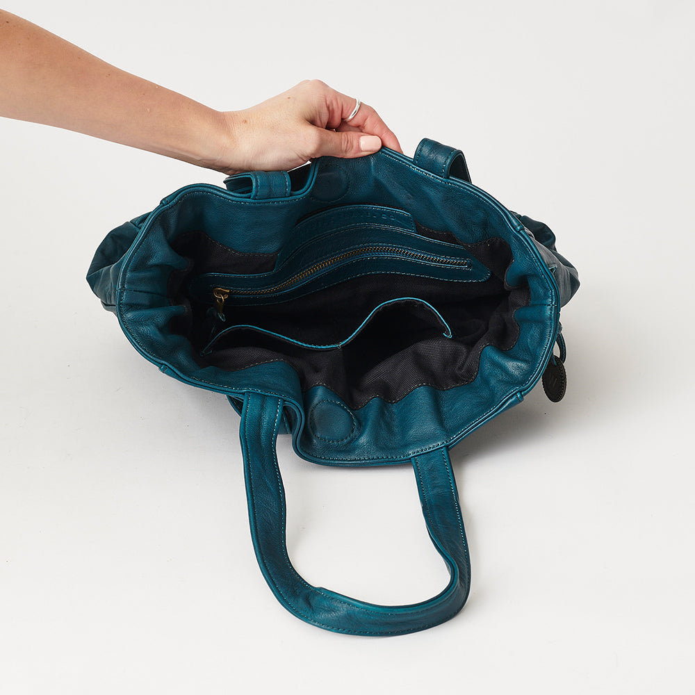 The Valencia Handbag – The Wanderers Travel Co. US